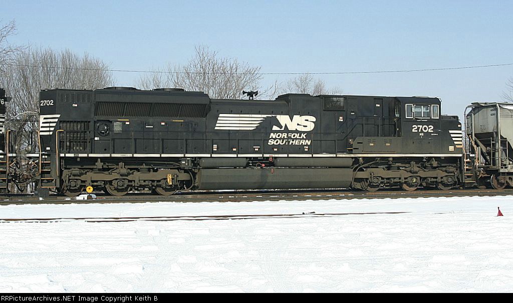NS 2702